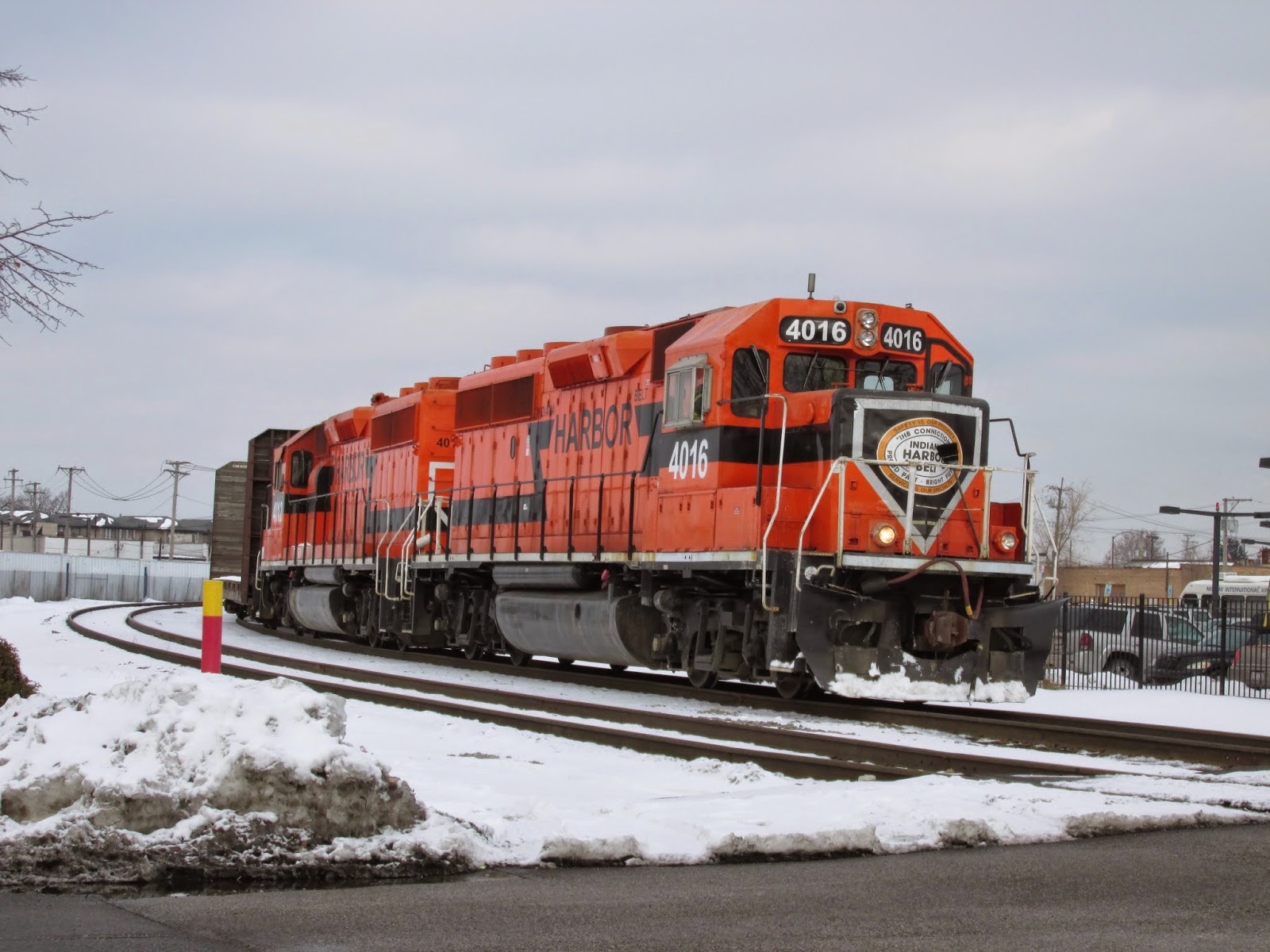 Eddie's Rail Fan Page: A two locomotive, three car Indiana Harbor Belt ...